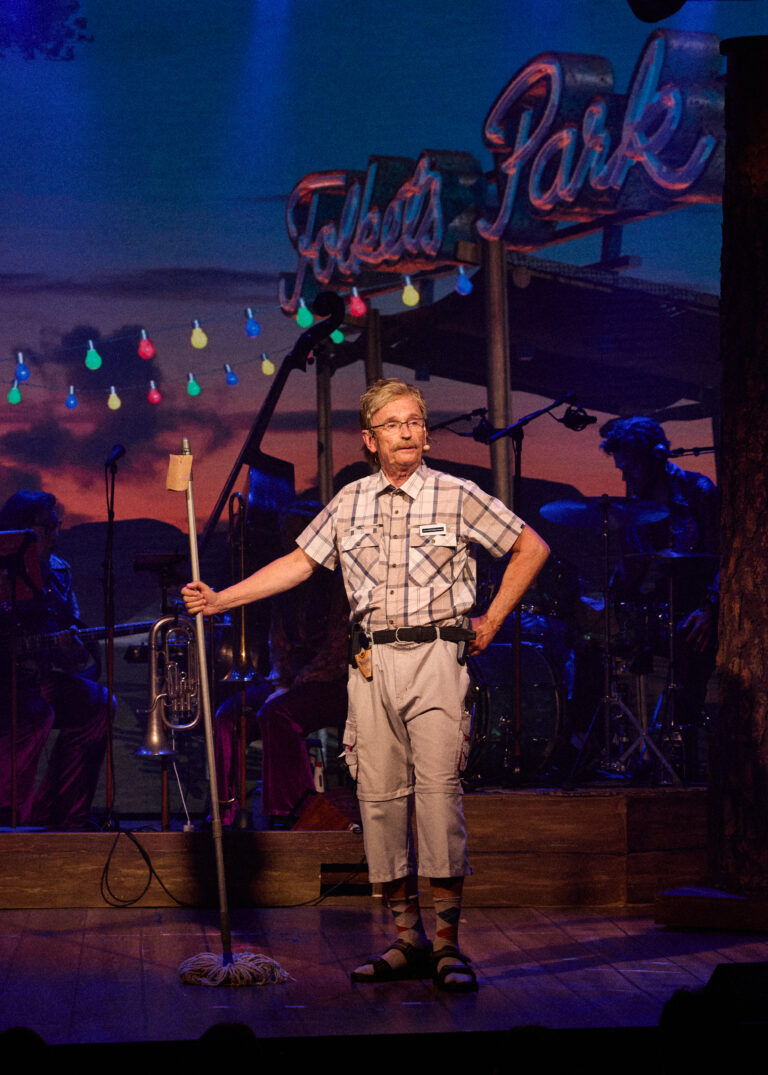 SVENSKA REVYN - Scalateatern